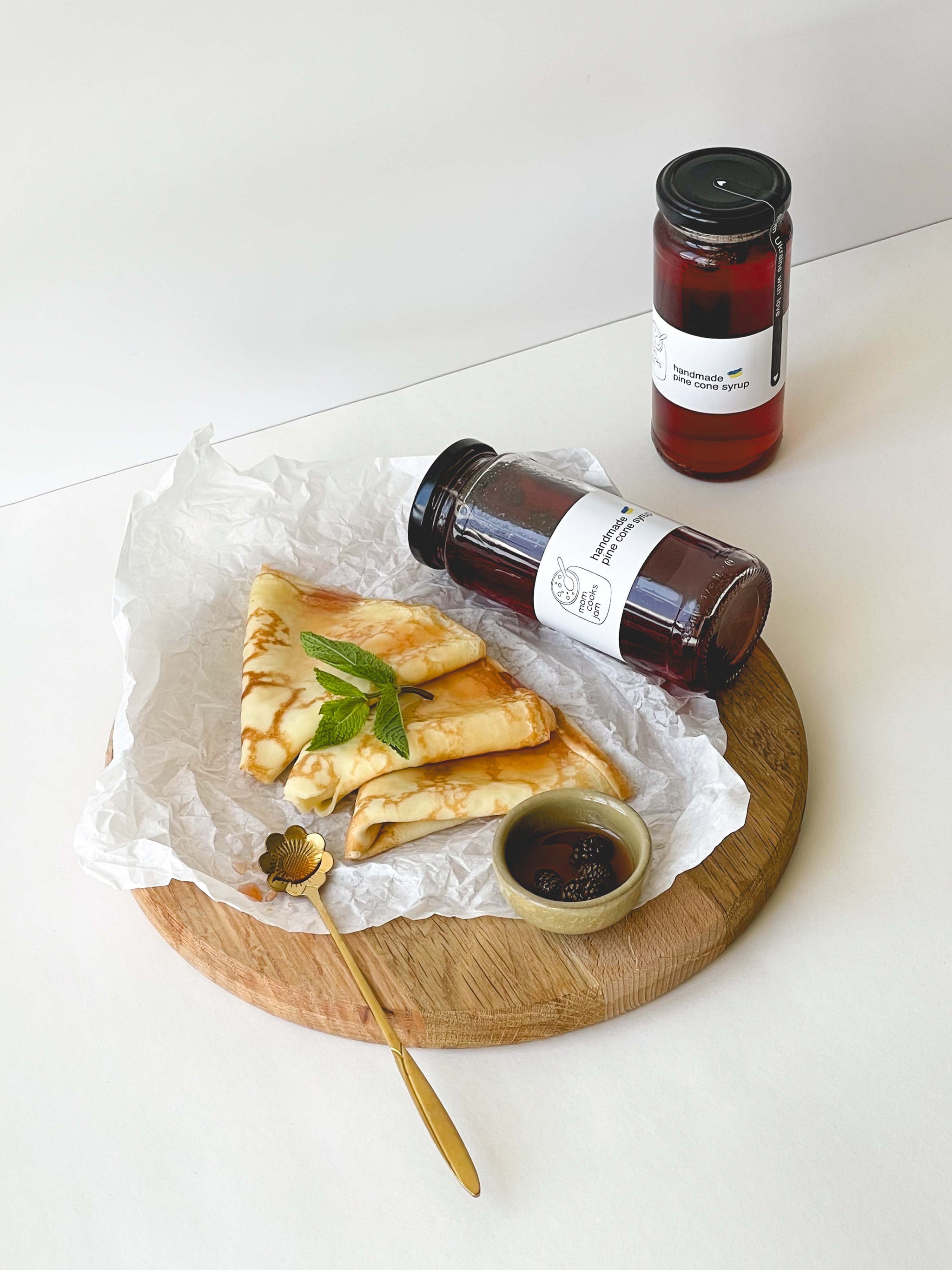 Pine cone syrup 350 ml – MomCooksJam